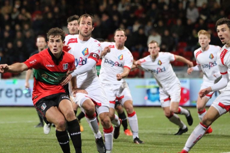 Teamgeist Telstar nekt koploper NEC - Voetbal in Haarlem